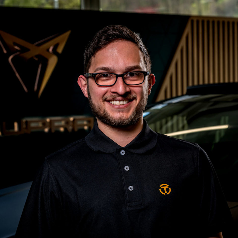 Garage in Mitlödi | Auto Werkstatt & Verkauf | Garage Tondo
